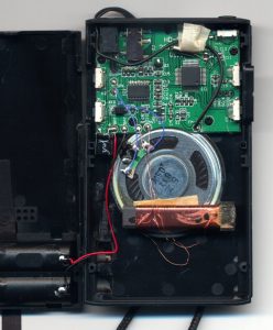 Review and Teardown of Radio Shack AM/FM Portable Radio – Tech And More